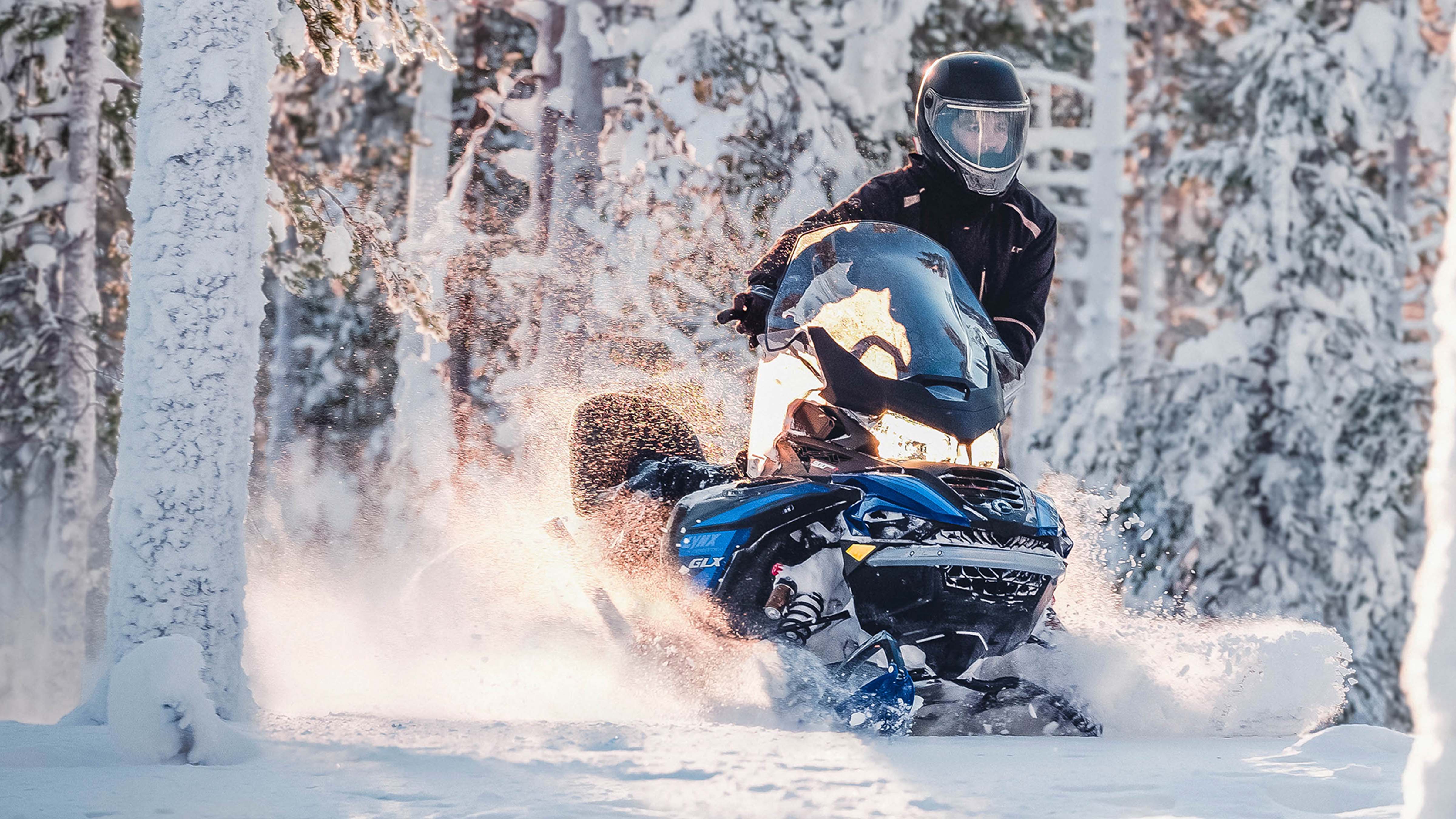 Snöskotrar- 2023 modeller från - Lynx